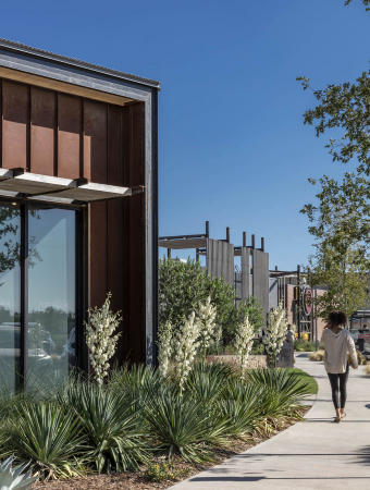 Allen Ridge Retail | Charles Davis Smith - FAIA | Photographer